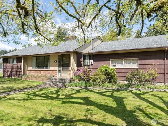 2014 Ocean Beach Hwy, Longview, WA 98632