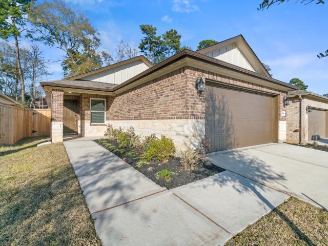 2014 Darlington Oak Dr, Conroe, TX 77304 | MLS #50937 | Compass