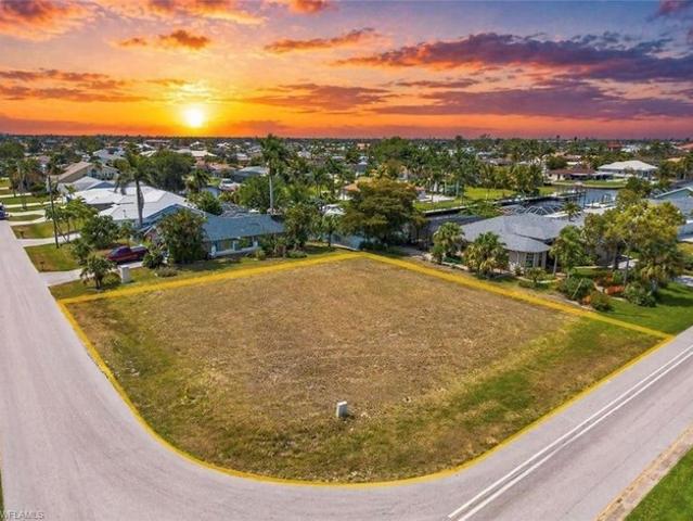 2014 Everest Pkwy Lot 31, Cape Coral, FL 33904