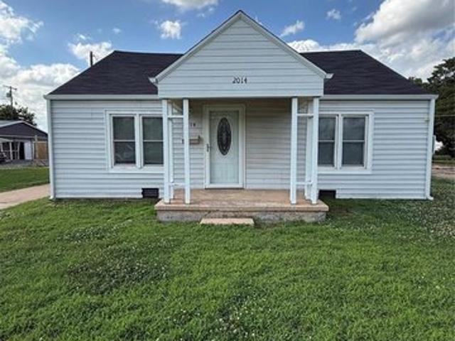 2014 E Chestnut Ave, Enid, OK 73701