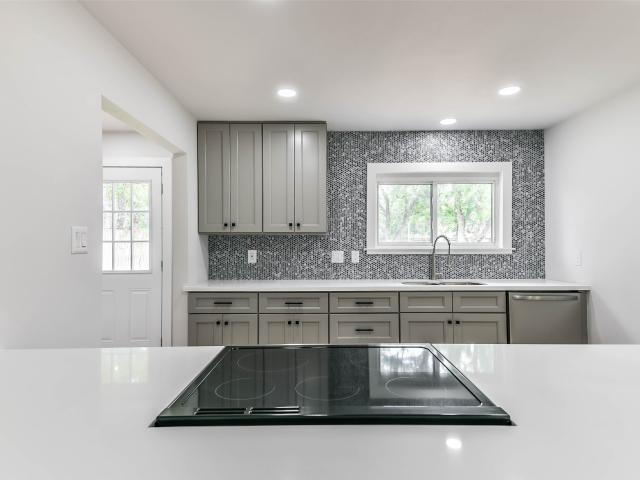 2014 15th Avenue N