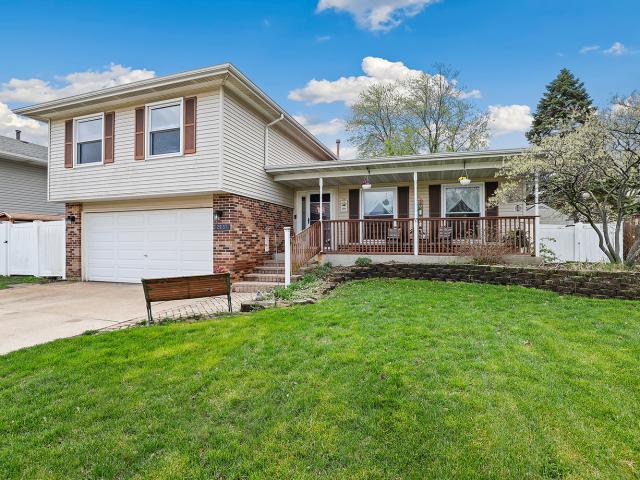 20157 S Pine Hill Rd, Frankfort, IL 60423 | MLS #12620 | Compass