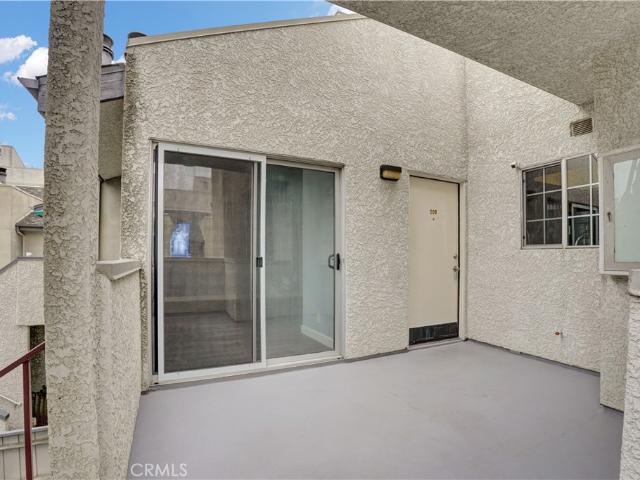 20155 Keswick St, Unit 209, Winnetka, CA 91306 | Compass