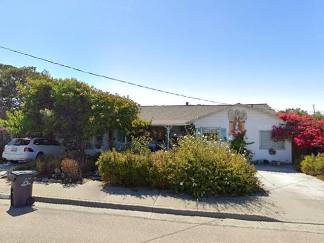 2015 Mendocino St, Seaside, CA 93955