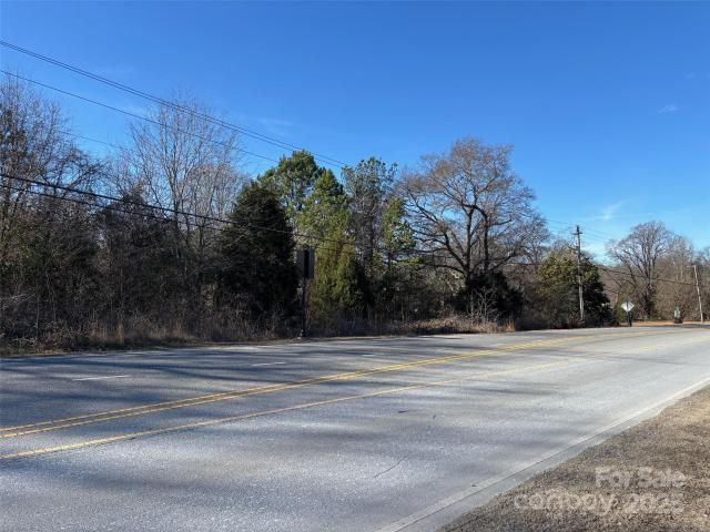 2015 Mountain Island Hwy, Mount Holly, NC 28120 | MLS #4332