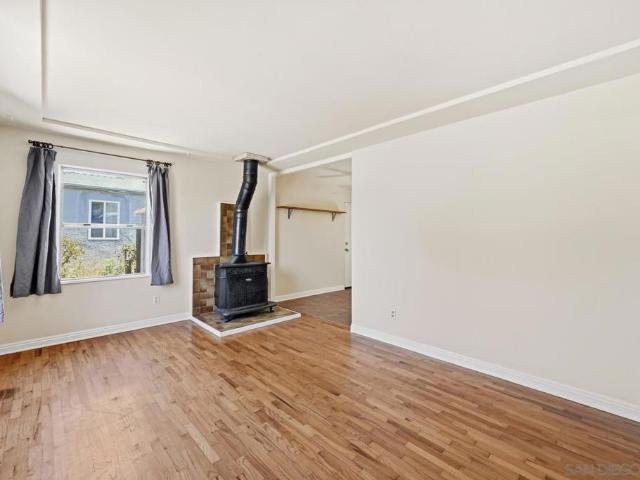 2015 Noble St