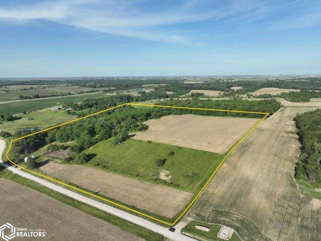 2015 Atalissa Rd, West Branch, IA 52358