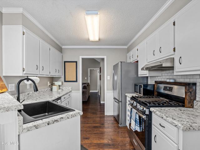 2015 Clarkston Drive