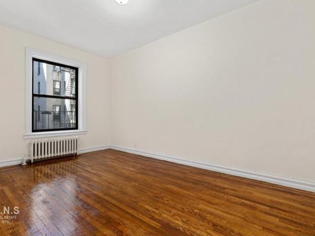 2015 Dorchester Rd C 05, New York, NY