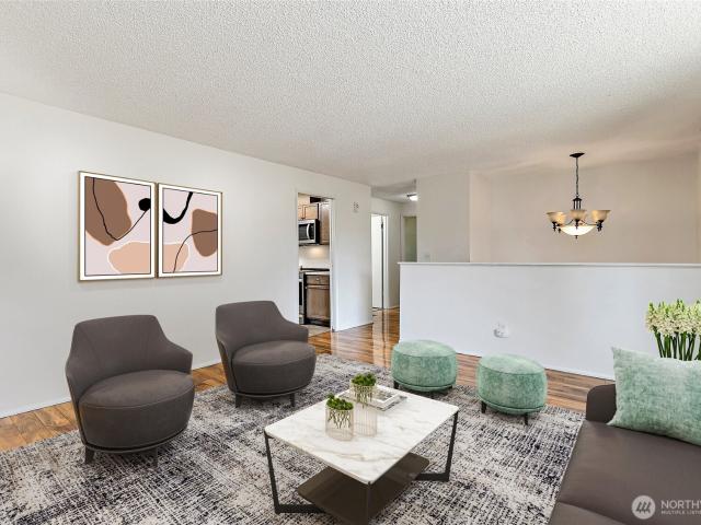 2015 E 57th Street