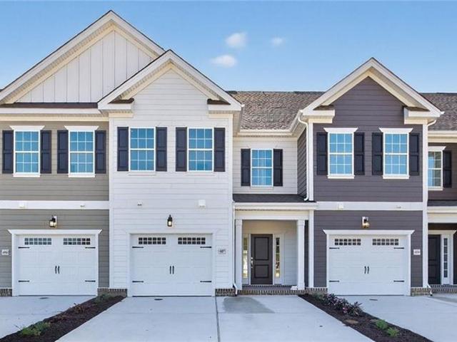 2015 Guava Ln, Chesapeake, VA 23321
