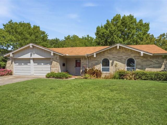 2015 Inverness Dr, Carrollton, TX 75007