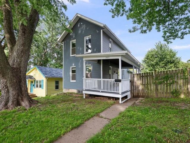 2015 Leclaire St, Davenport, IA 52803