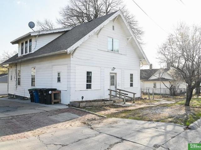 2015 W St, Omaha, NE 68107