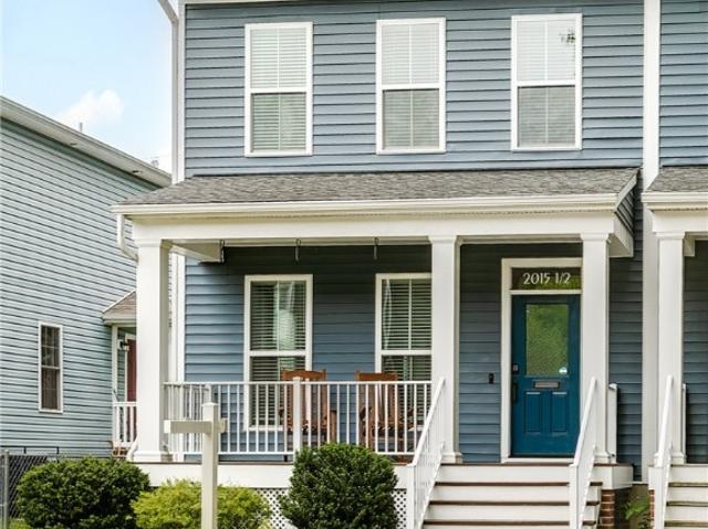 2015 1/2 Greenwood Avenue