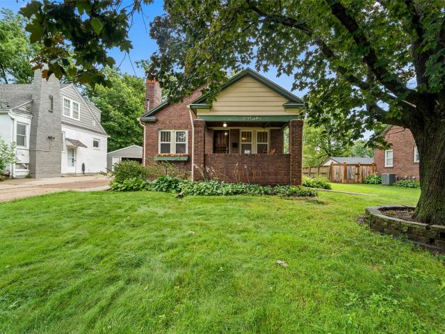 2015 36TH Street