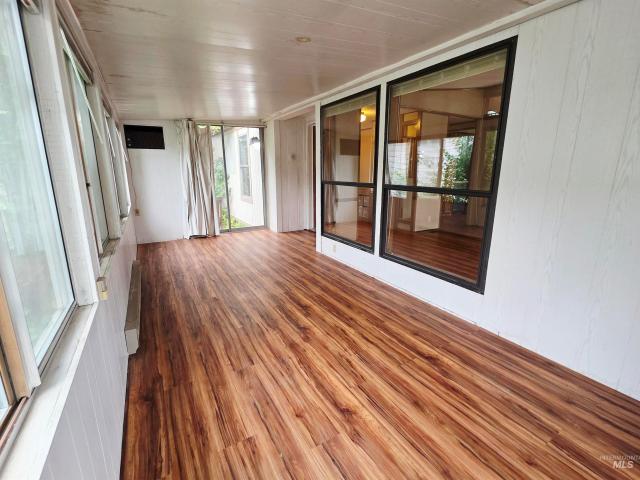 2015 6th Ave 14