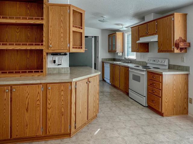 2015 6th Ave, Spc #147