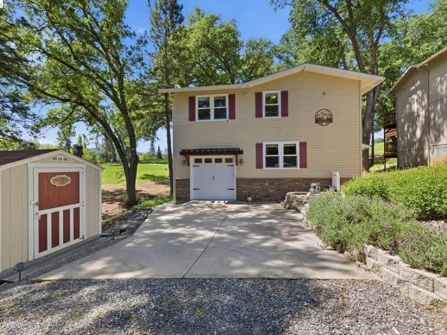 20160 Pleasantview Dr, Groveland, CA 95321