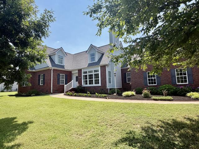 2016 Mason Ln