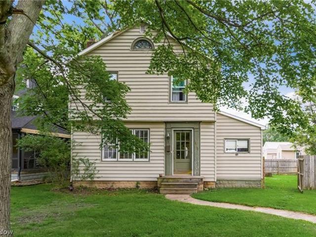 2016 Norwood Blvd, Zanesville, OH 43701