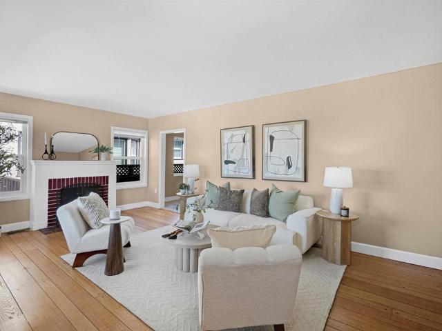 2016 Bancroft Ave