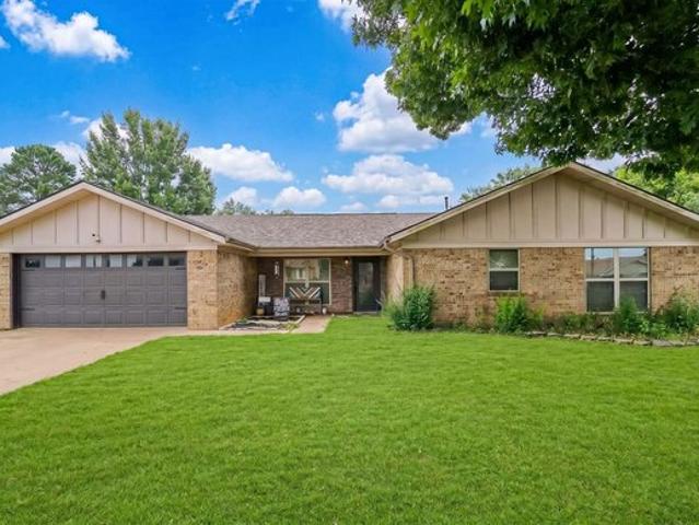 2016 Cumberland Dr, Longview, TX 75601