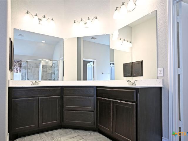 2016 Glen Hollow, Seguin, TX 78155 | MLS #595899