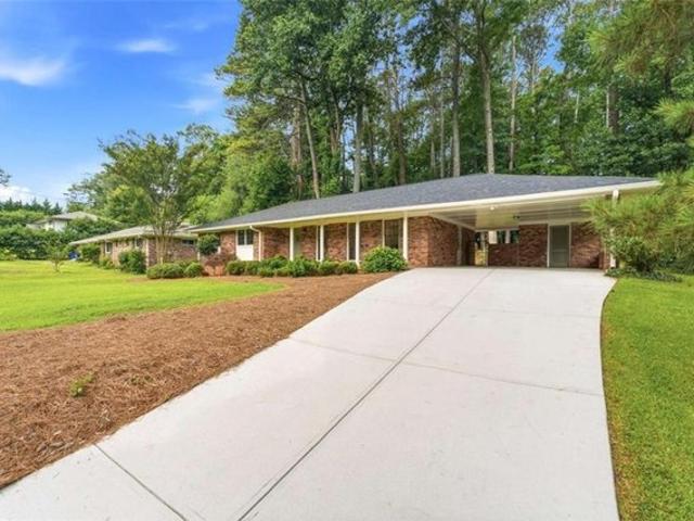 2016 Hollidon Rd, Decatur, GA 30033
