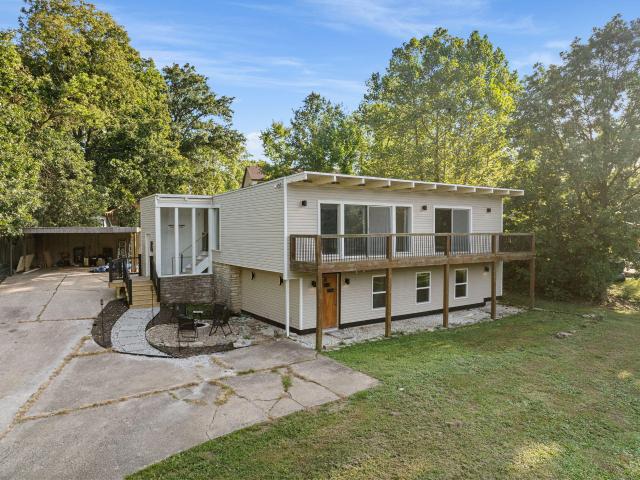 2016 lovejoy ln