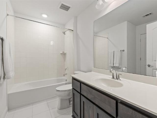 2016 Roundtree Cir E, Fort Worth, TX 76008 | MLS #21212