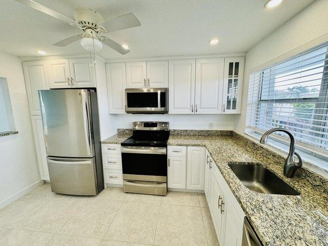 2016 S Federal Hwy Apt 404, Boynton Beach, FL 33435