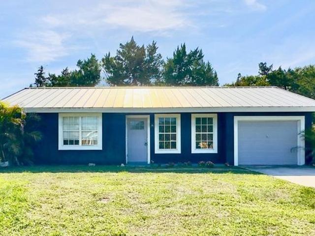 2016 Schooner Dr, Labelle, FL 33935