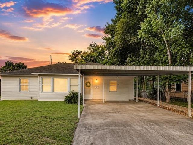 2016 Vince St, Pasadena, TX 77502