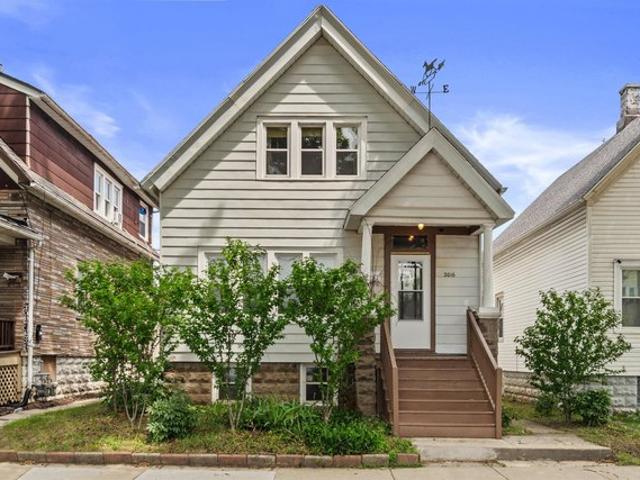 2016 W Orchard St, Milwaukee, WI 53204