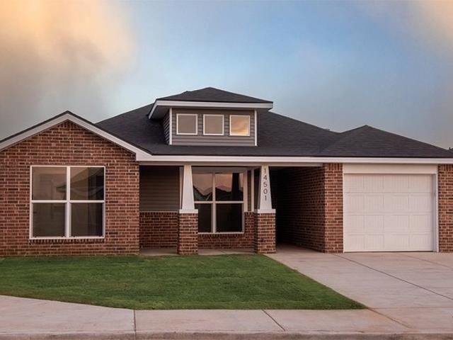 2016 Yellowhouse Ave, Wolfforth, TX 79382