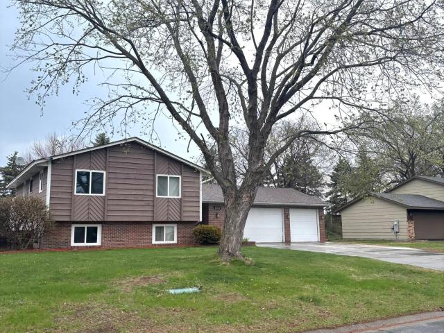 2016 84th Avenue N
