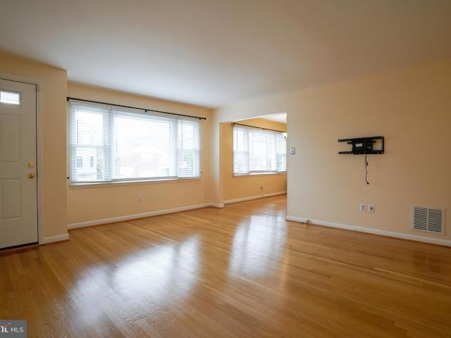 2017 N Cameron St, Arlington, VA 22207 | MLS #VAAR2071 | Compass