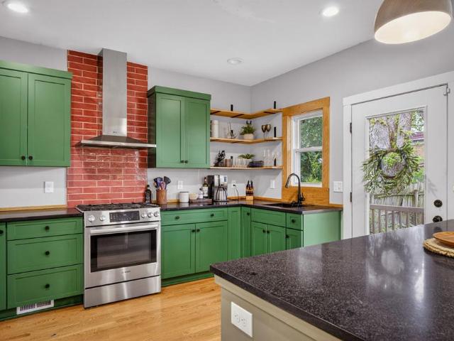 2017 Delaware Ave, Pittsburgh, PA 15218 | MLS #1751