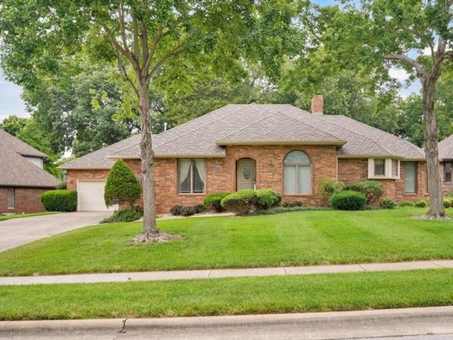 2017 E Richmond St, Springfield, MO 65804