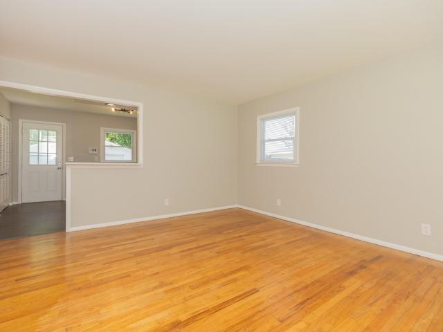 2017 Ridgeway Avenue