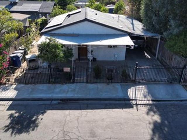 2017 Sunshine Ave, Bakersfield, CA 93307
