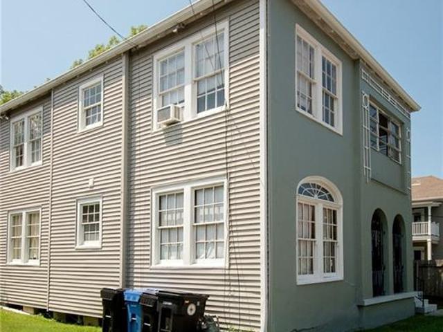 2017 S Rendon Street