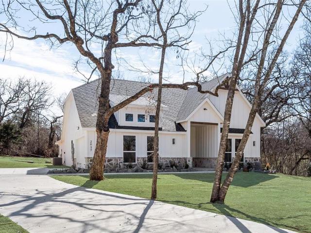 2017 Shady Crk Xing, Azle, TX 76020 | MLS #21173 | Compass