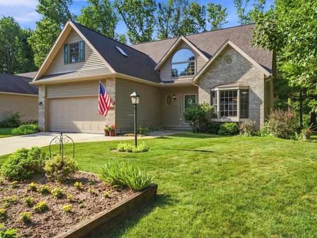 2017 Woodland Estates Dr, Elkhart, IN 46514