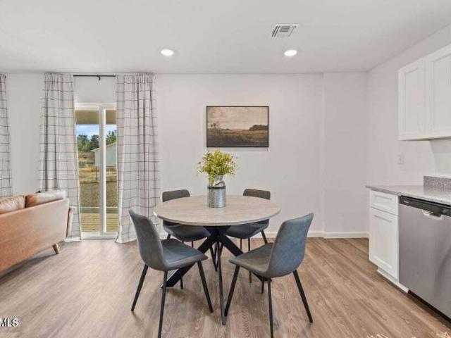 20182 e lakeside road