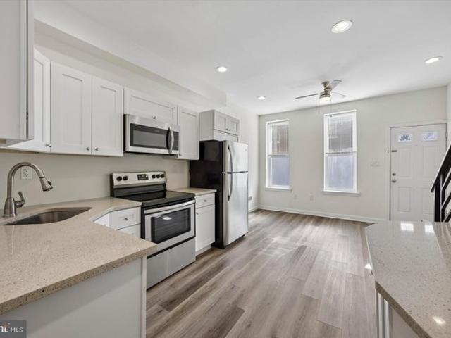 2018 N Cleveland St, Philadelphia, PA 19121