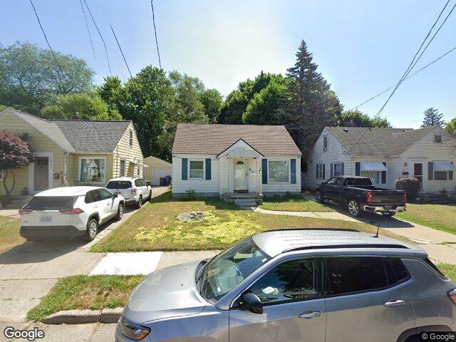 2018 Duiker Ave NE, Grand Rapids, MI 49505