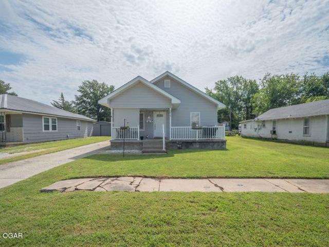 2018 East Ave, Baxter Springs, KS 66713