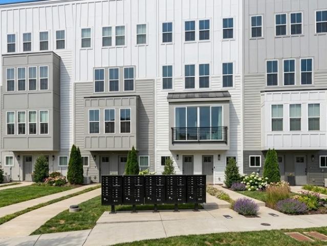 2018 Edison Park Ln
